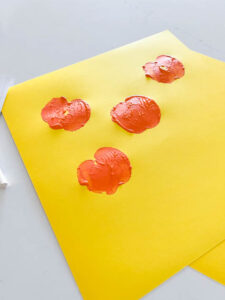 How To Make Apple Stamps With Your Kids - Messy Momma Crafts