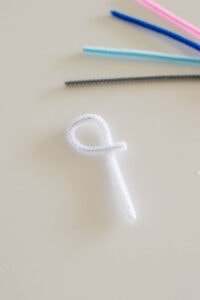 Homemade Bubble Wand - Messy Momma Crafts
